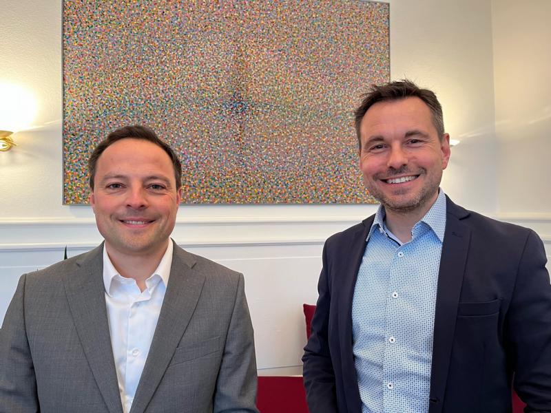 Oberbürgermeister David Langner begrüßt neuen Baudezernenten der Stadt ...